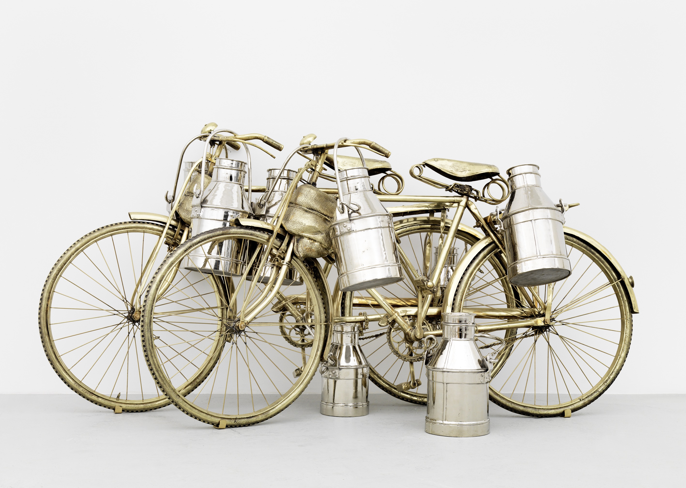 Subodh Gupta’s vision turns village mementoes into works of art ...
